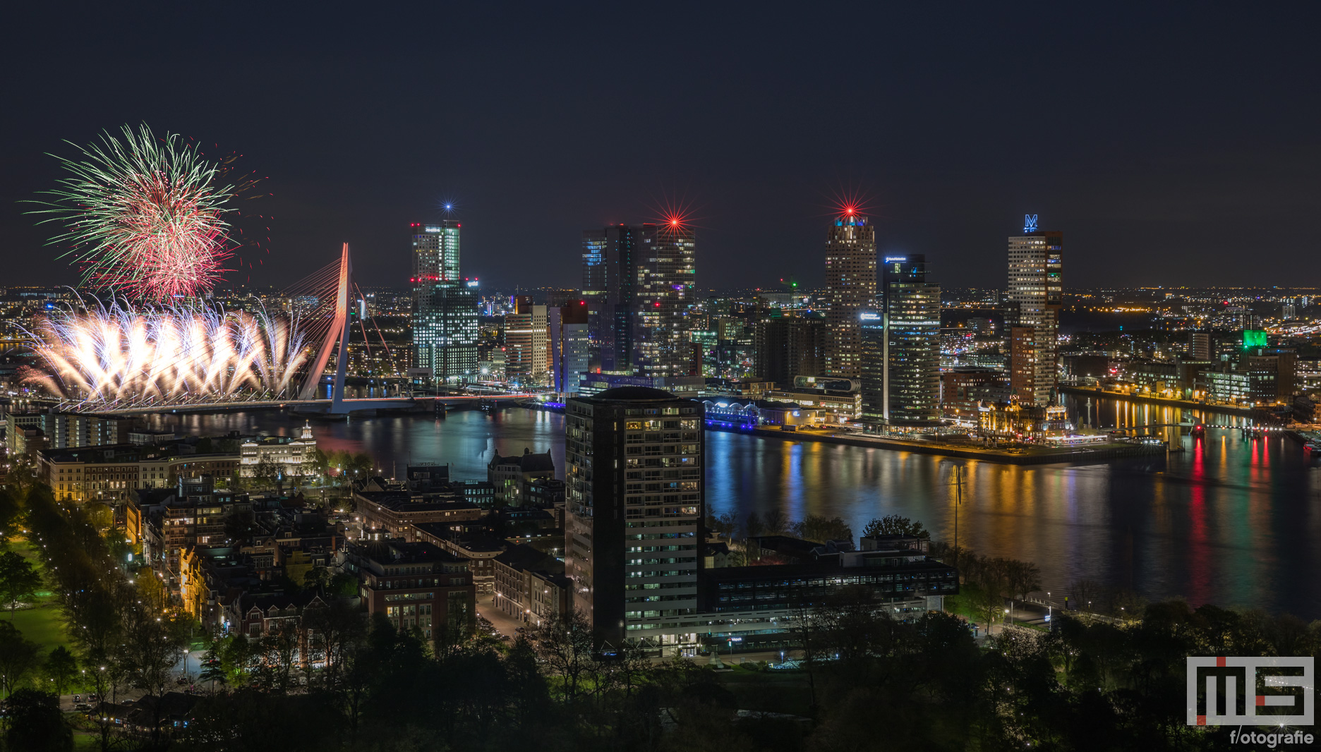 Het Nationale Vuurwerk 2020 in Rotterdam - MS Fotografie